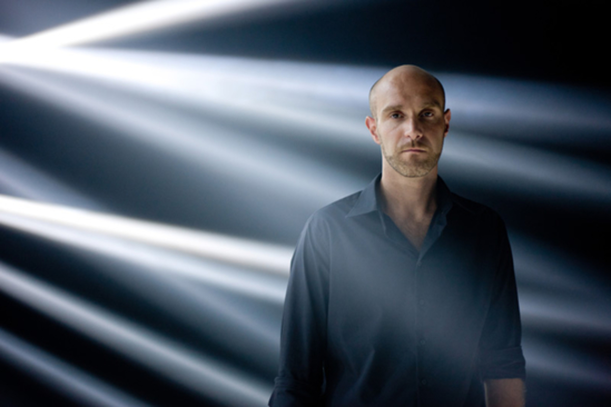 VITALIC、ニュー・アルバム『Rave Age』のリリースを控え、新曲「Stamina」の衝撃的MVが公開