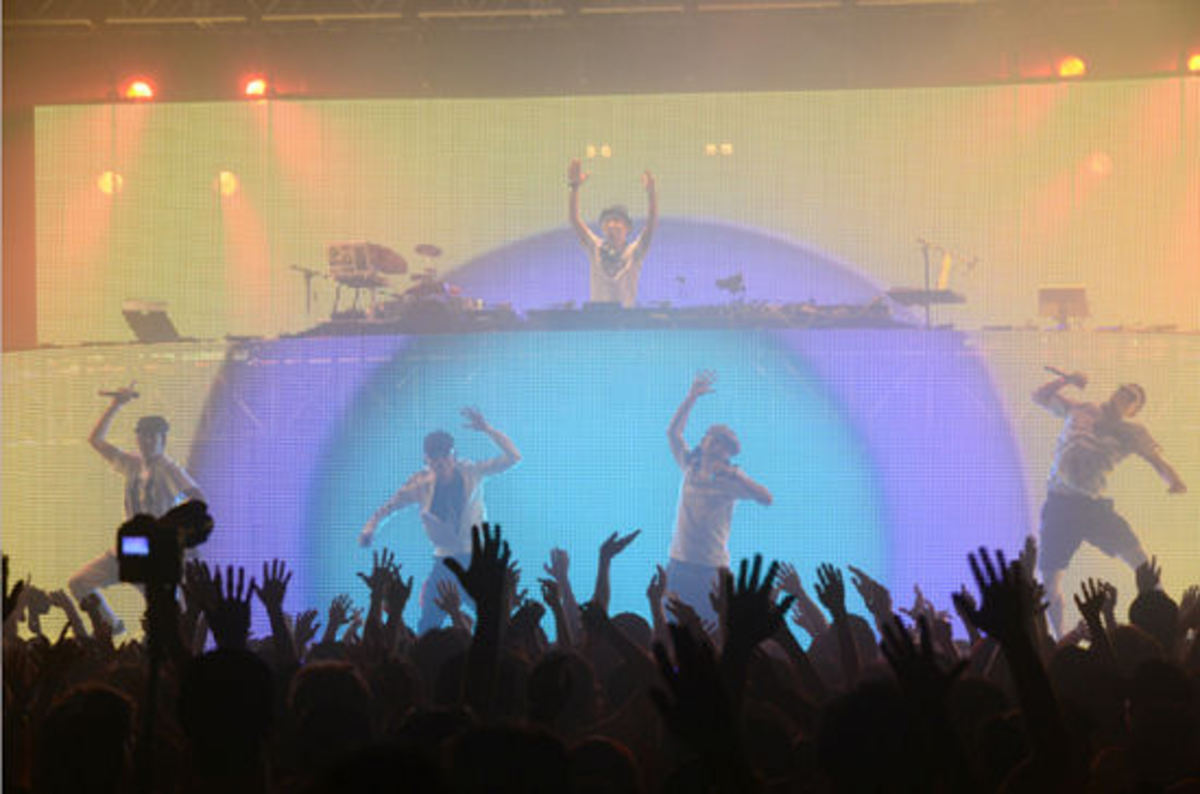 DJ KENTARO、FUJI ROCK FESTIVALでのパフォーマンスにFire Ballの参加が決定