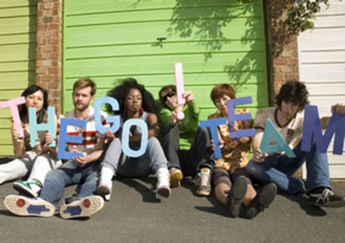 THE GO! TEAM、世界発売に伴いNew Videoを公開。