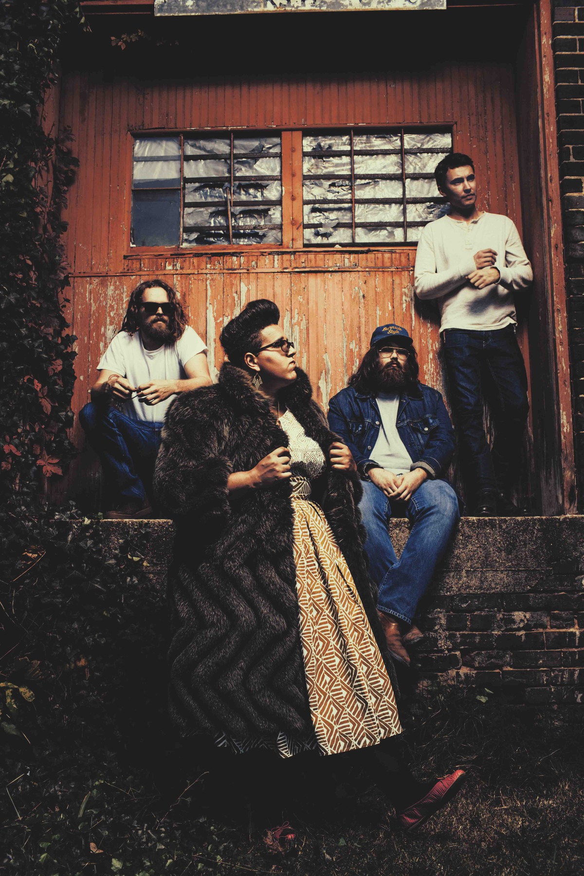 ALABAMA SHAKES、4/22に2ndアルバム『Sound & Color』リリース決定。新曲「Don't Wanna Fight」の ...