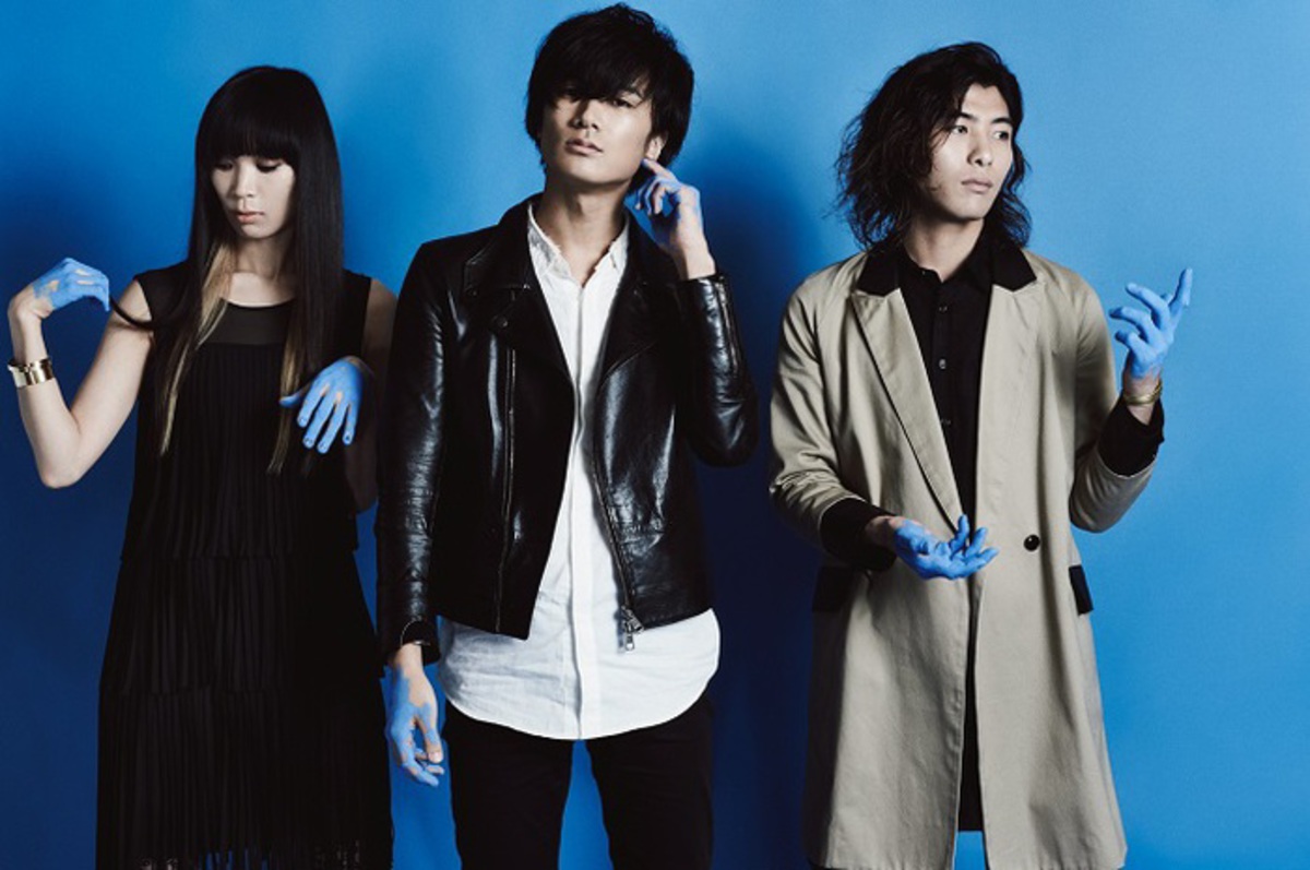 a flood of circle、ベスト・アルバム『"THE BLUE" －AFOC 2006-2015－』収録曲「青く塗れ」のMV公開 ...