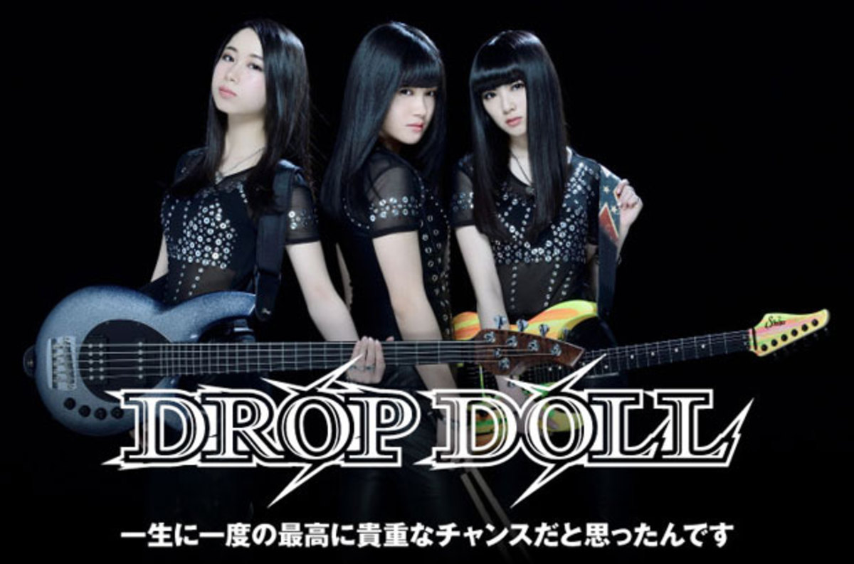 女子高生ロック・バンド、DROP DOLLのインタビュー＆動画メッセージ公開。強い意志と確かな向上心を持つ3人の、瑞々しさやひたむきさに彩られ ...