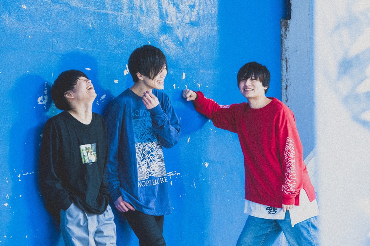 新世代3ピース・ロック・バンド Plot Scraps、3rdミニ・アルバム『INVOKE』5/20リリース決定。全国ツアー開催も
