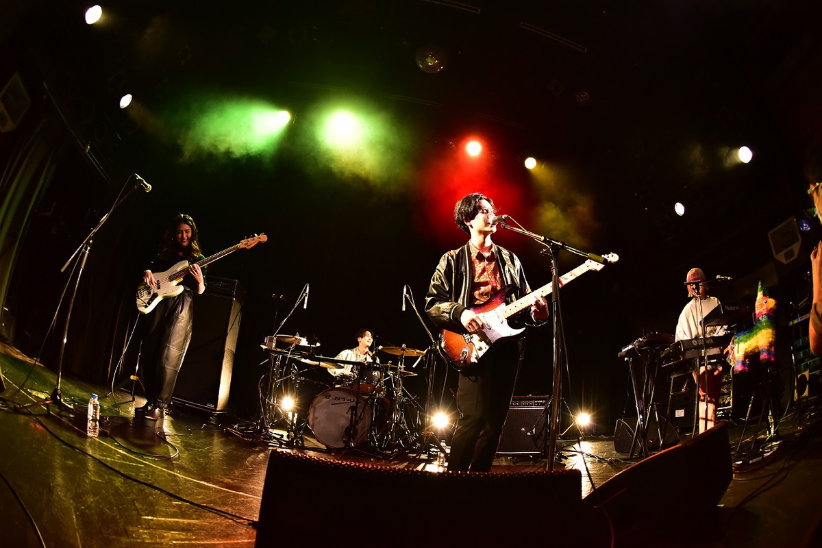 YENMA、1stアルバム『Piñata』より「Blue Monday」MV本日12/11プレミア公開。初ワンマン開催も発表