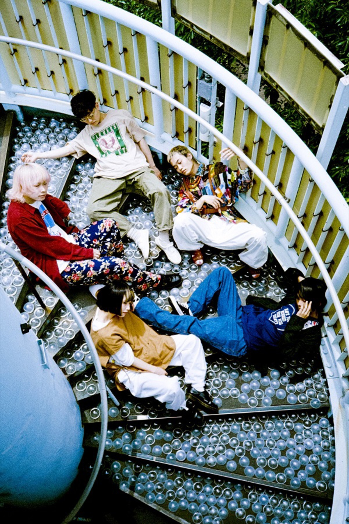 Cody・Lee(李)、今年初の新曲「悶々」リリース決定。初の自主企画ツーマン・ライヴ・ツアーも開催