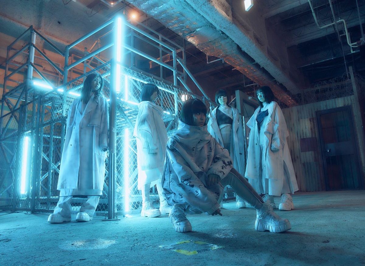 mzsrz、映画"ショコラの魔法"主題歌「アンバランス」MVメイキング映像公開。ゲスト出演の山口真帆によるポージング・ディレクションやTikTok撮影のひと幕も